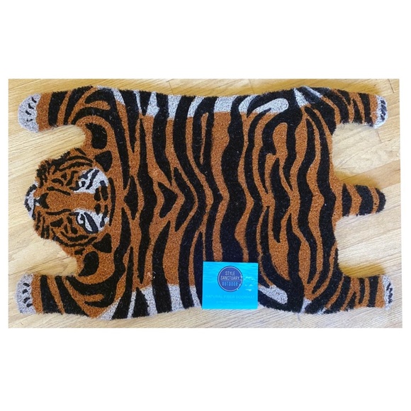 Style Sanctuary | Accents | Tiger Hide Animal Print Style Sanctuary ...